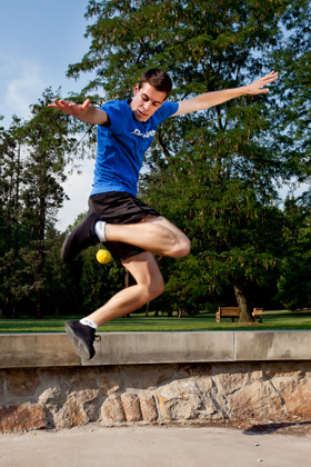 FOOTBAG FREESTYLE SPORT of HACKYSACK - BEST SHOW by WORLD CHAMPION ...